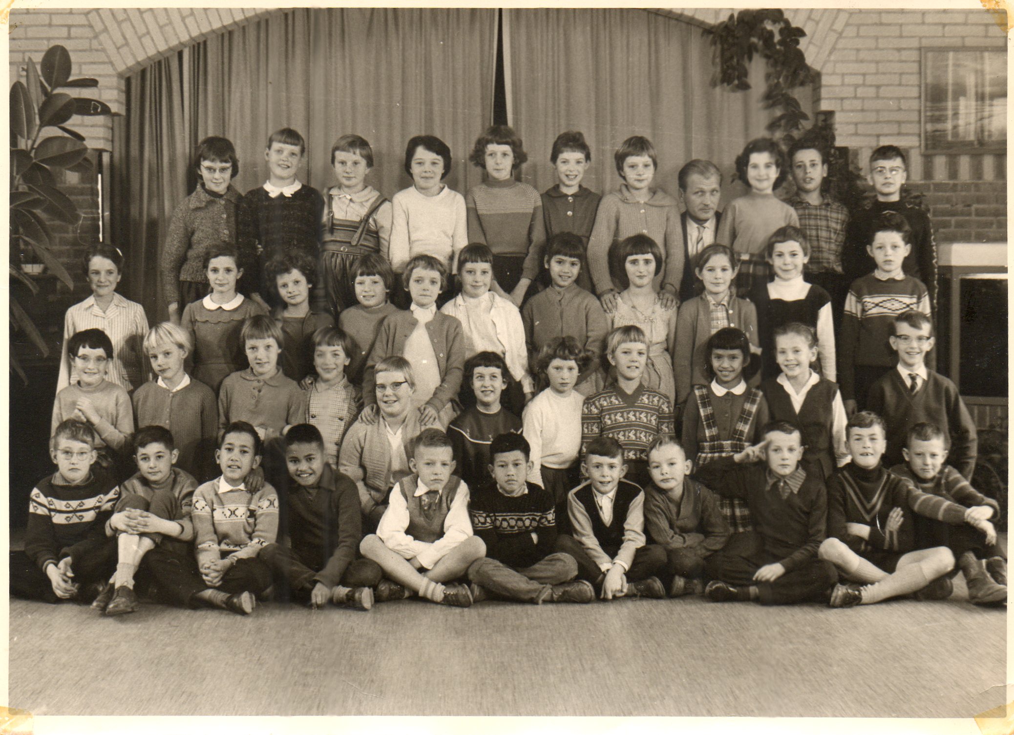 Prof. Ovide Decrolyschool Utrecht | SchoolBANK.nl - vind je oude ...