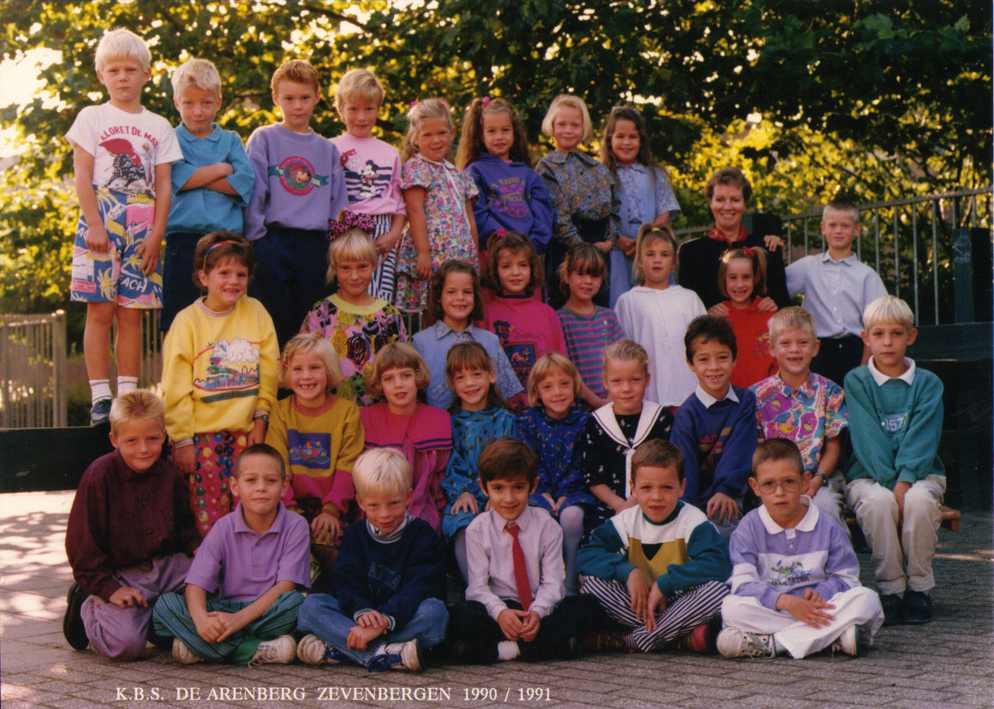 De Arenberg Zevenbergen | SchoolBANK.nl - vind je oude klasgenoten terug